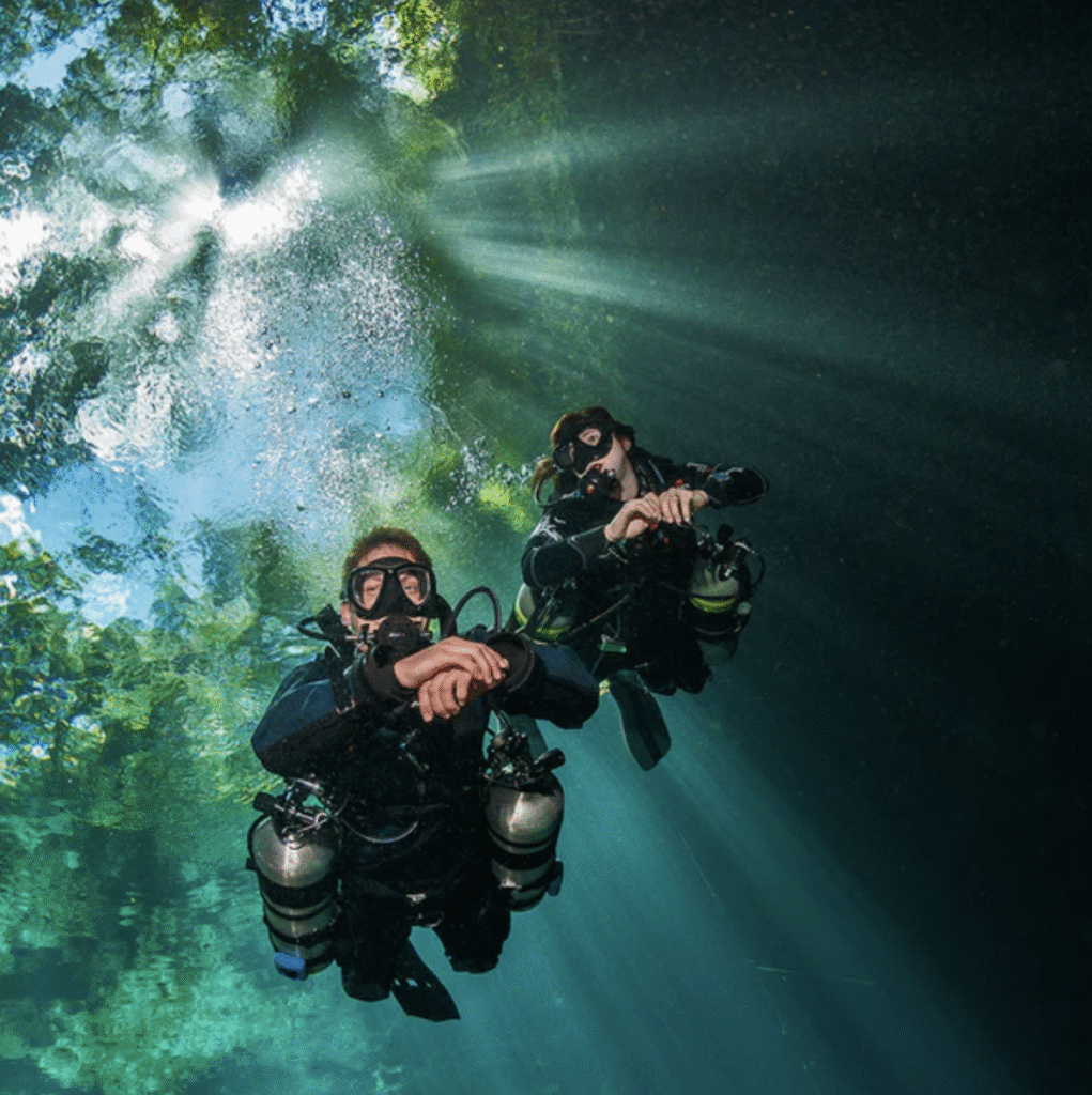 10 Advantages of Sidemount Diving